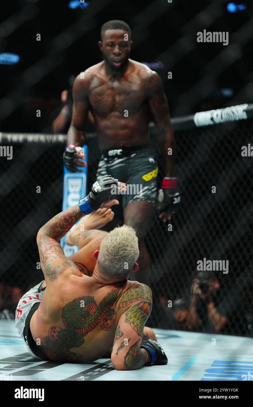 LAS VEGAS, NV -DECEMBER 7:Randy Brown and Bryan Battle meet in the ...