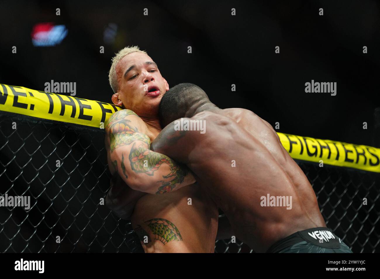 LAS VEGAS, NV -DECEMBER 7:Randy Brown and Bryan Battle meet in the ...