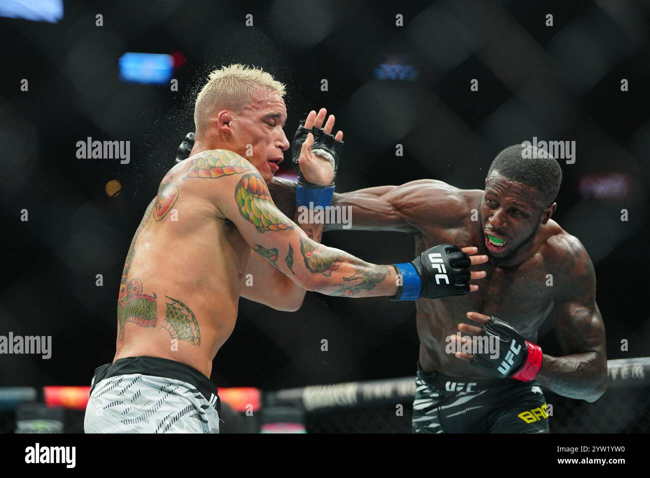 LAS VEGAS, NV -DECEMBER 7:Randy Brown and Bryan Battle meet in the ...