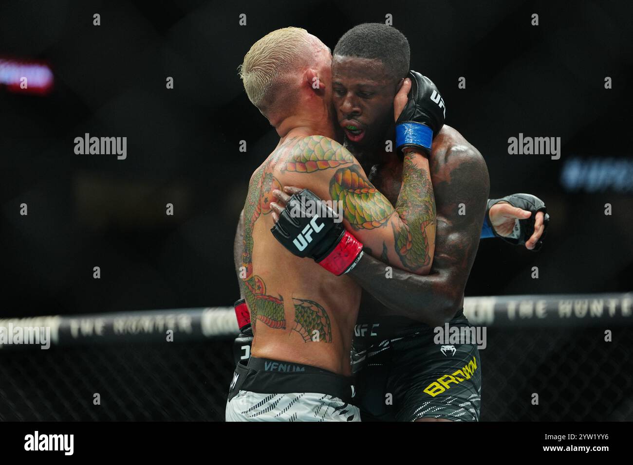 LAS VEGAS, NV -DECEMBER 7:Randy Brown and Bryan Battle meet in the ...