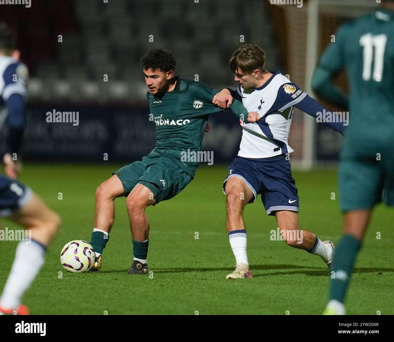 Clears the ball hi-res stock photography and images - Alamy