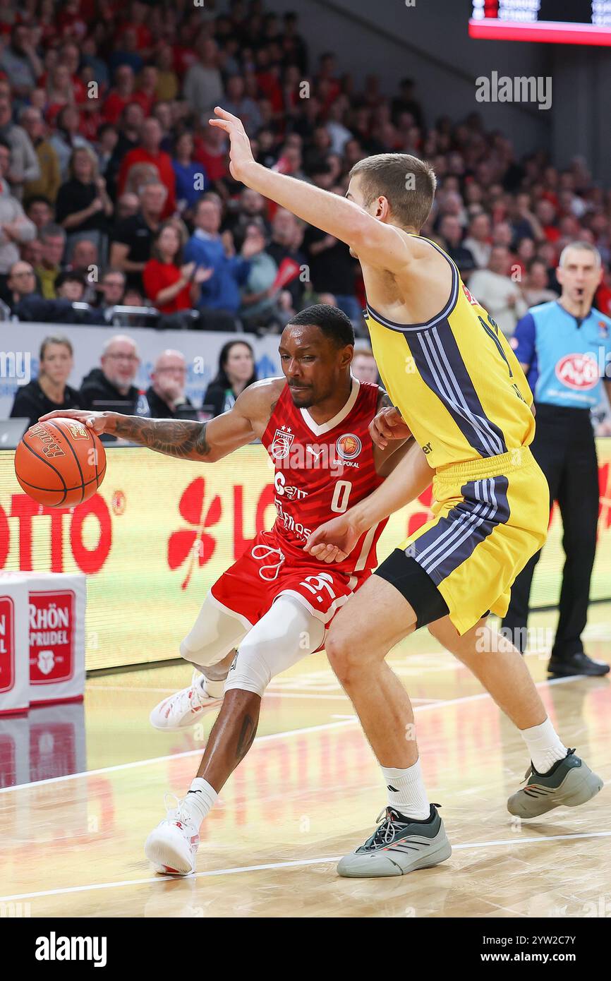 Bamberg, Germany. 08th Dec, 2024. Bamberg Baskets - Alba Berlin/BBL Cup ...