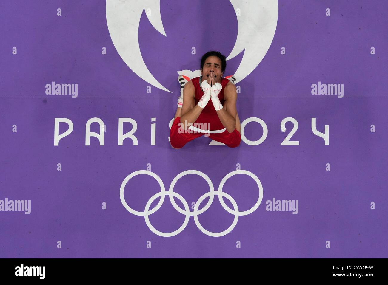 Morocco's Widad Bertal celebrates after defeating Thailand's Jutamas ...