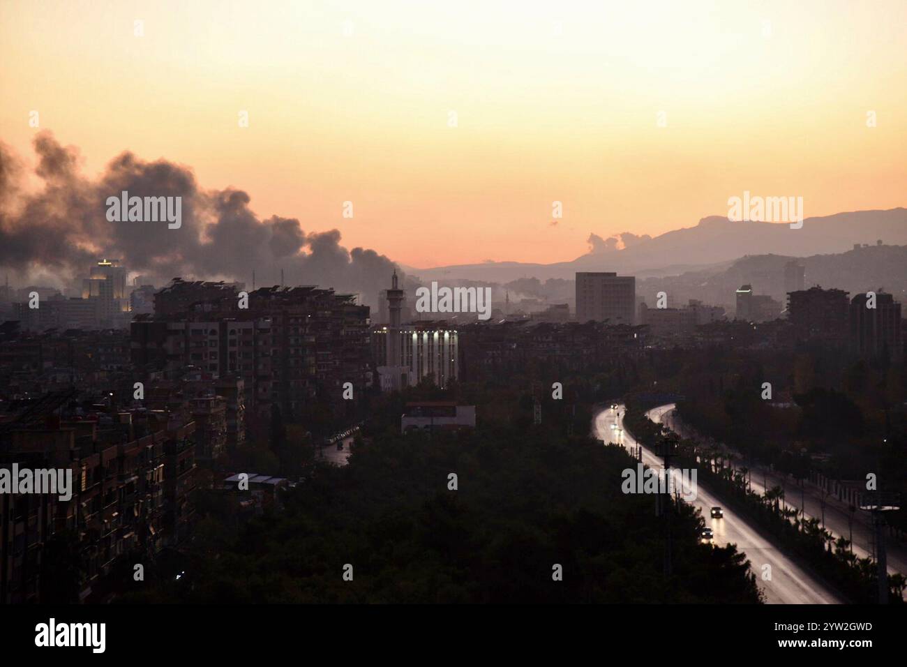 Damascus. 8th Dec, 2024. This photo taken on Dec. 8, 2024 shows thick ...