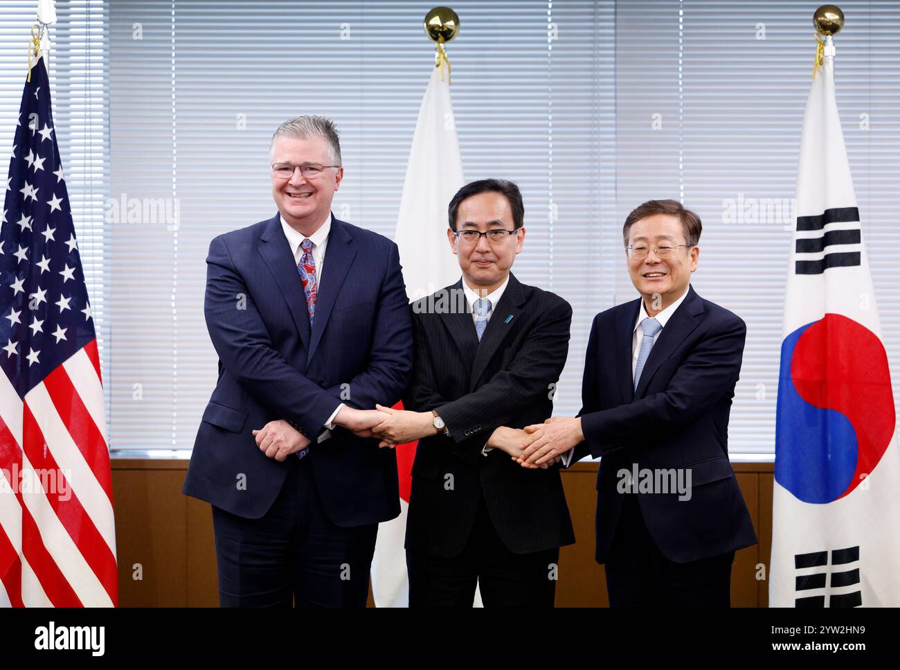 Tokyo, Japan. 9th Dec, 2024. (L-R) US Assistant Secretary of State for ...