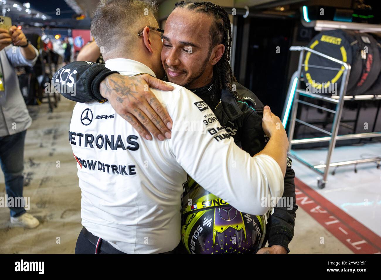 HAMILTON Lewis (gbr), Mercedes AMG F1 Team W15, portrait Peter 'Bono ...