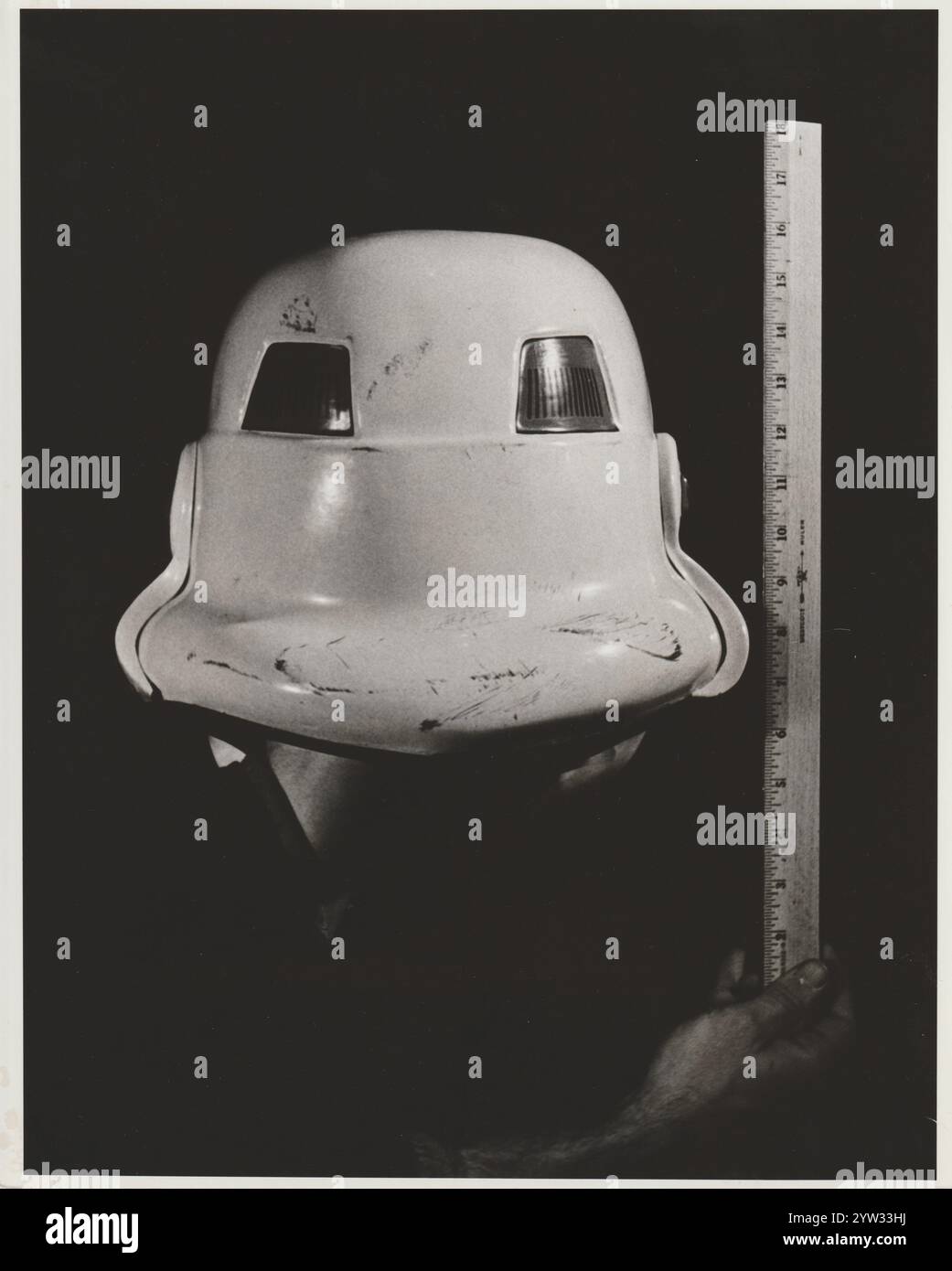 Star Wars (20th Century Fox, 1976). Costume / Prop Department Behind ...