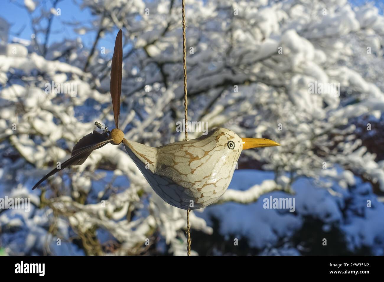 Wind chime, bird, tail feathers, replica, seagull, small figure, snow ...