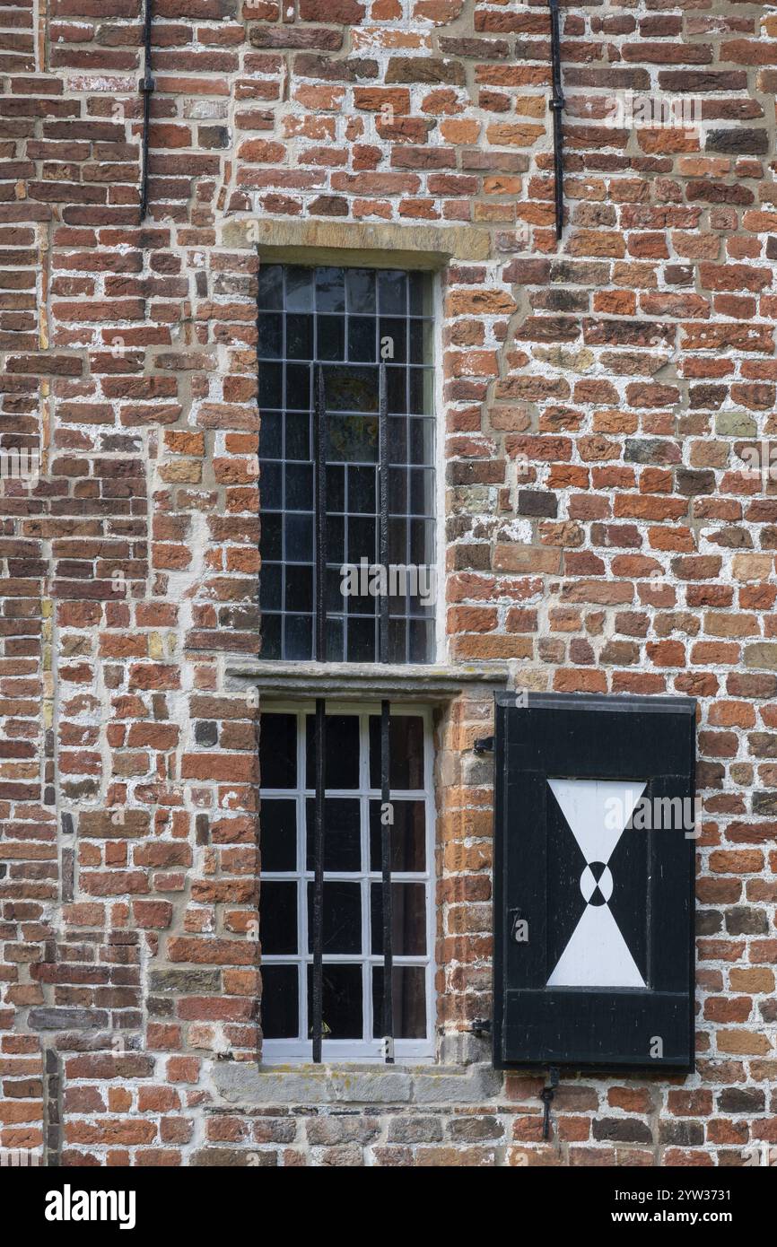 Brick building facade with windows Stock Photo - Alamy