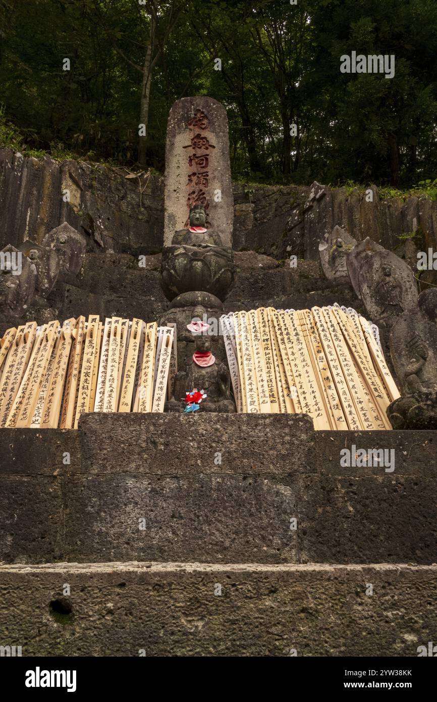 SotOba, wooden mouldings with inscriptions, memorial objects, RyUshaku ...