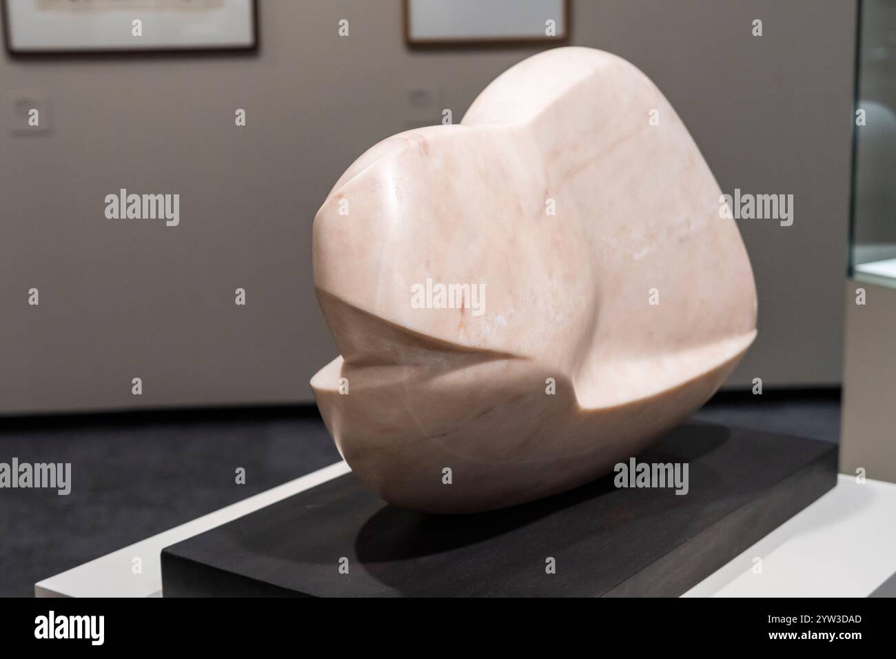 Henry Moore, animal carving, 1974, pink marble, Casa Milà-La Pedrera ...