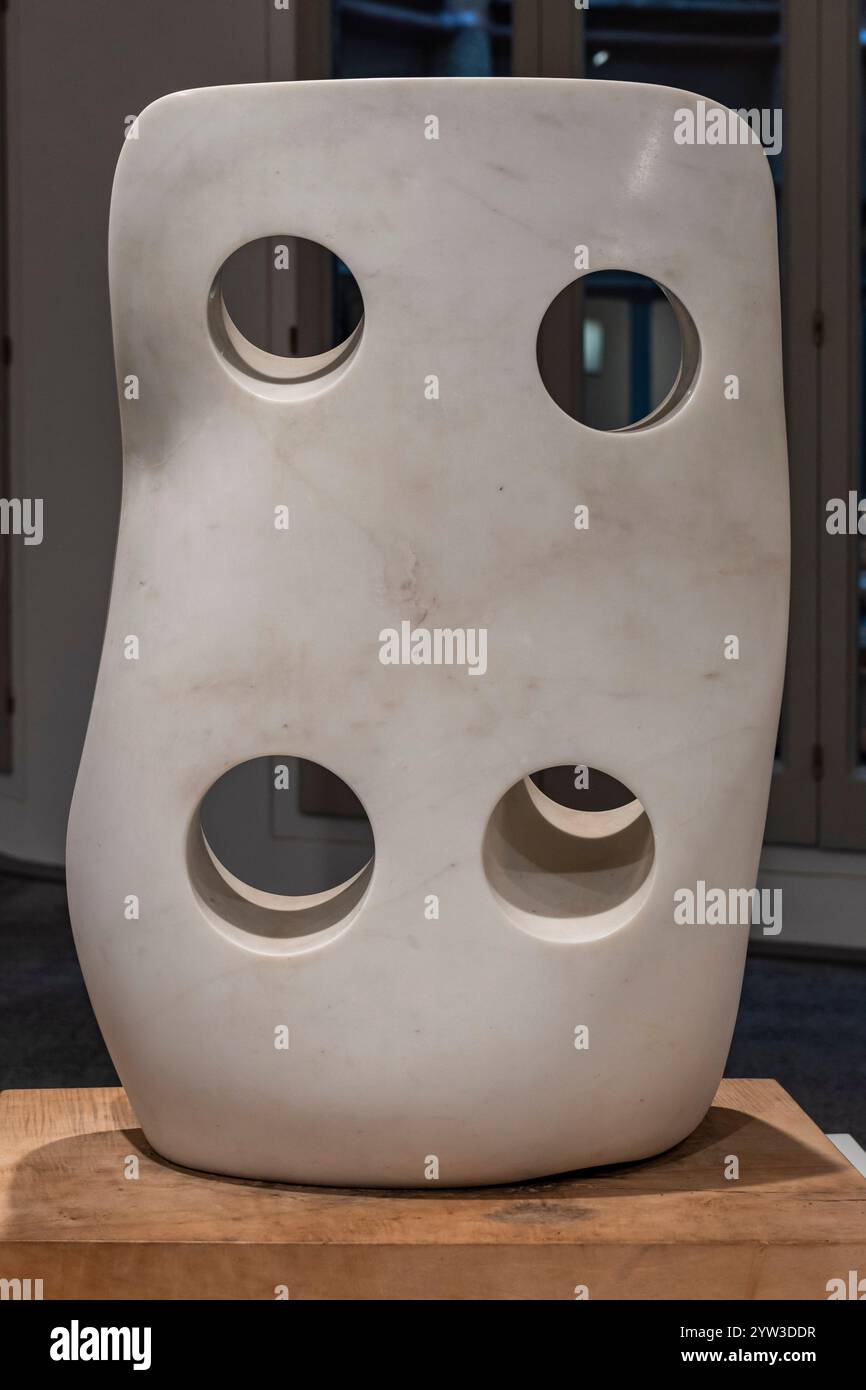 Marble rectangle with four circles, 1966, Seravezza marble, Casa Milà ...
