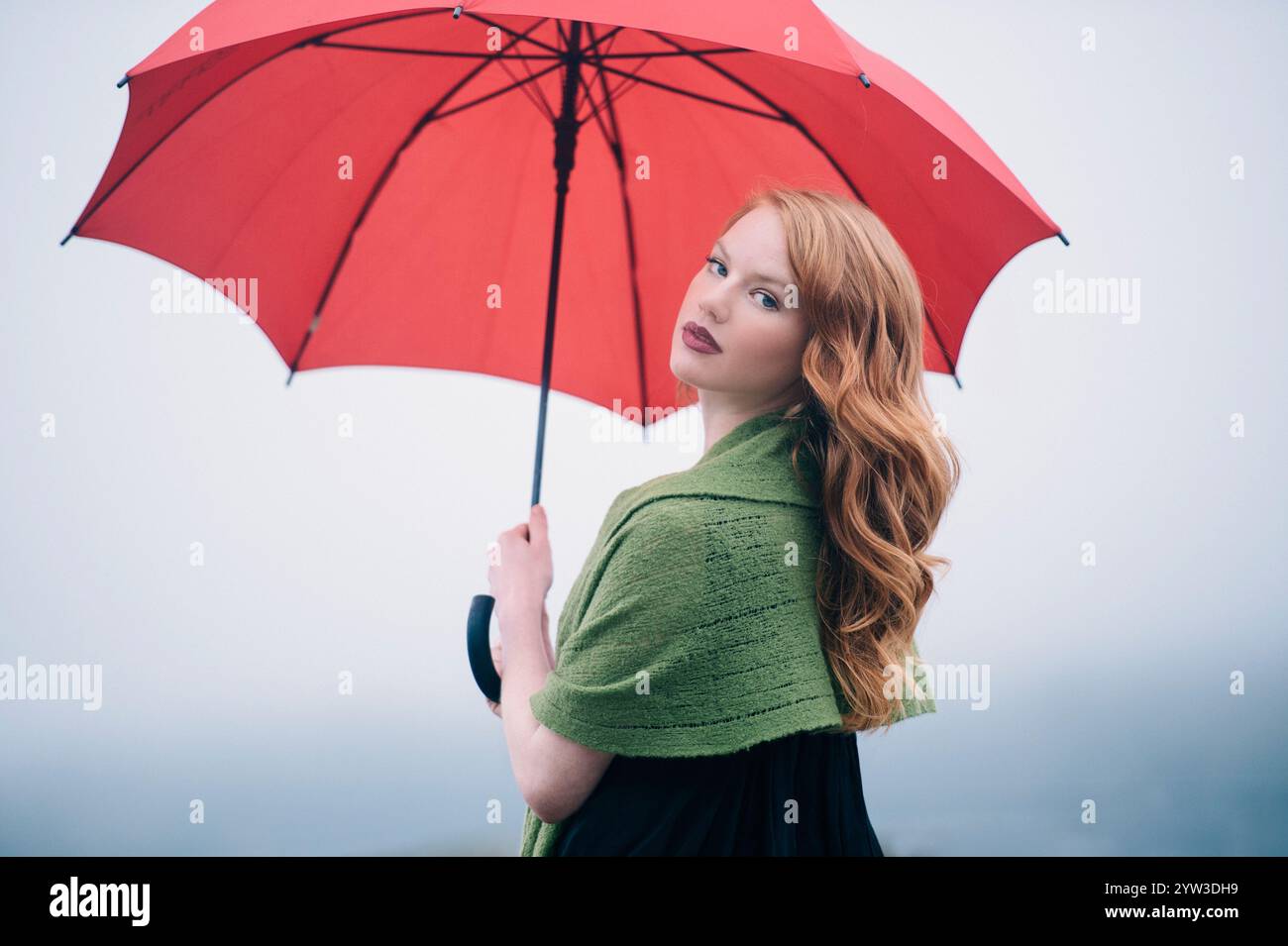 Woman mysterious over shoulder hi-res stock photography and images - Alamy