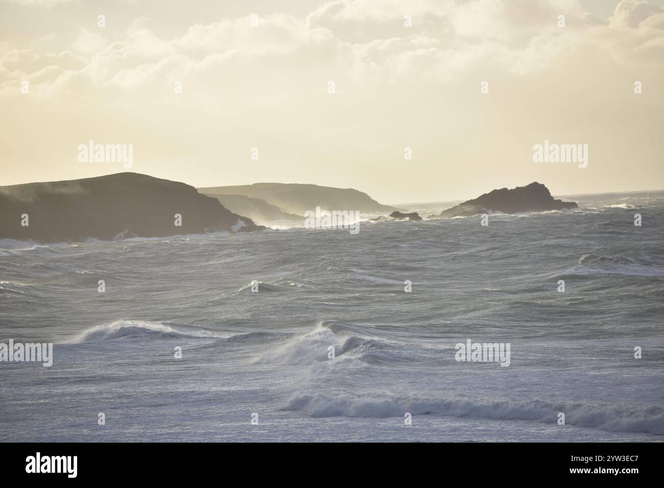 Stormsincornwall hi-res stock photography and images - Alamy