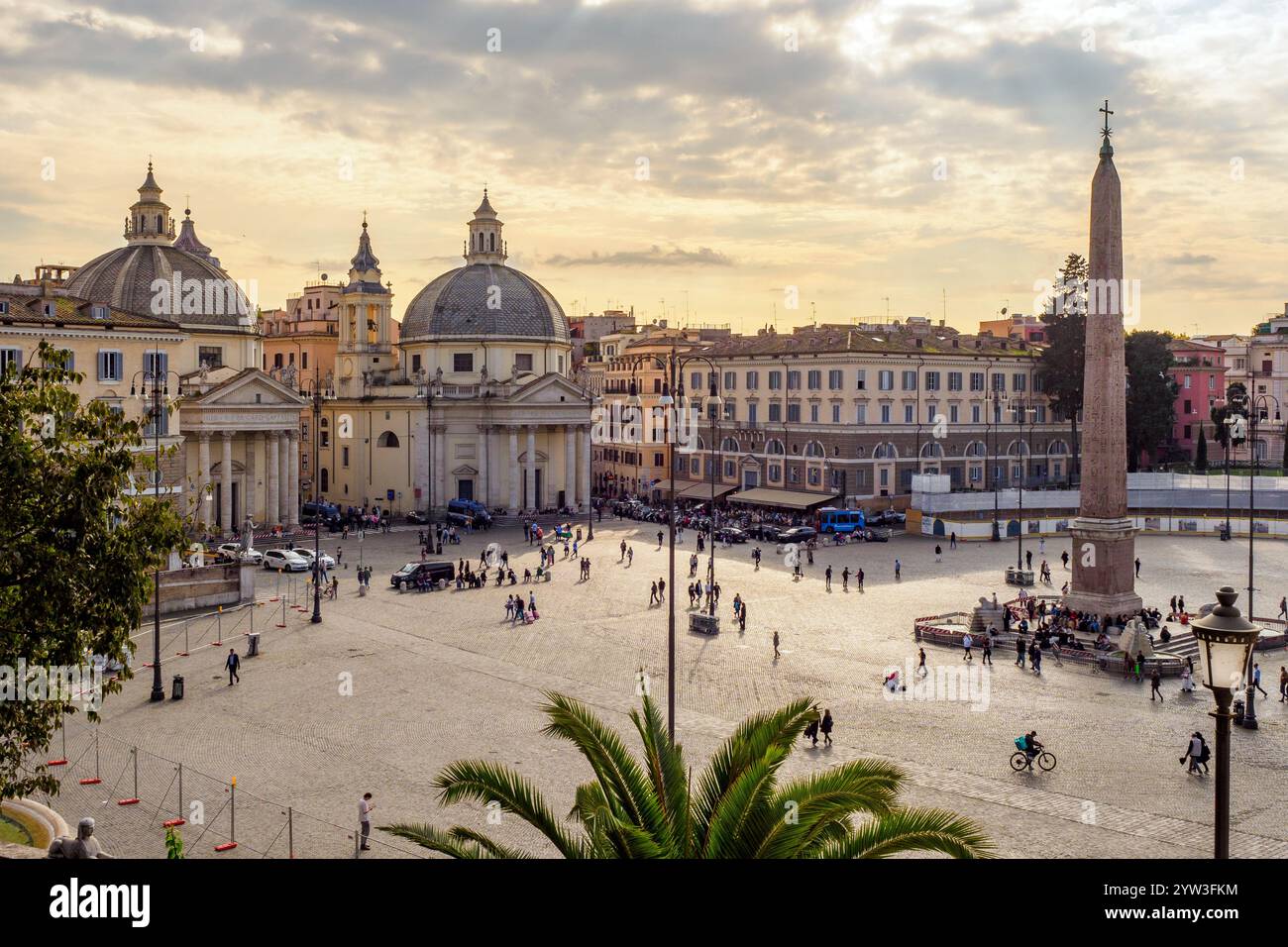 Plaza del popolo roma hi-res stock photography and images - Alamy