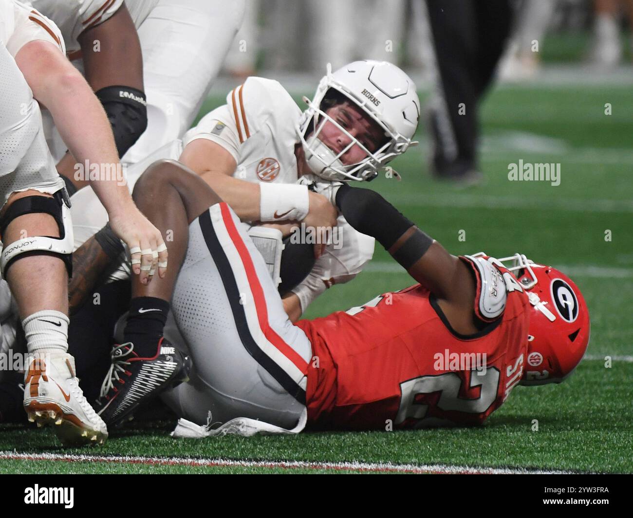 ATLANTA, GA - DECEMBER 07: Georgia Bulldogs defensive back Malaki ...