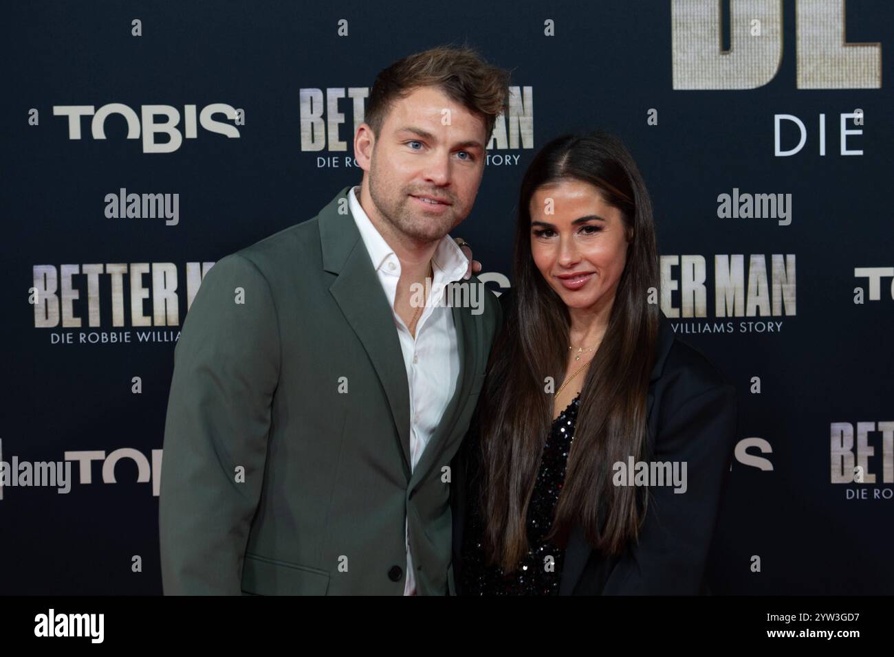 Julian ENGELS, Fussballspieler, und Sarah ENGELS, Saengerin, Roter ...