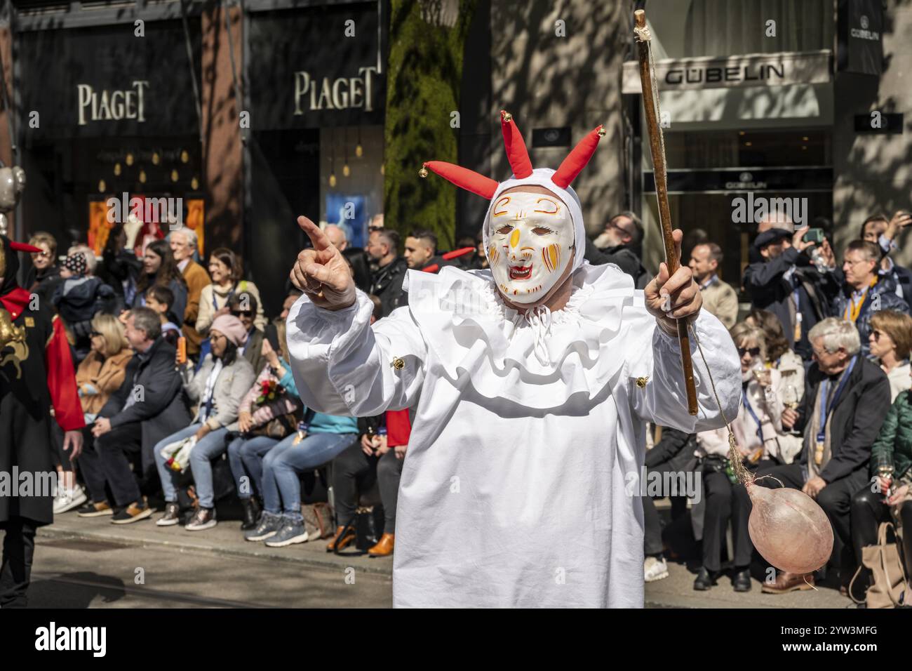 Participants dressed up as jesters from the guest canton of Schwyz ...