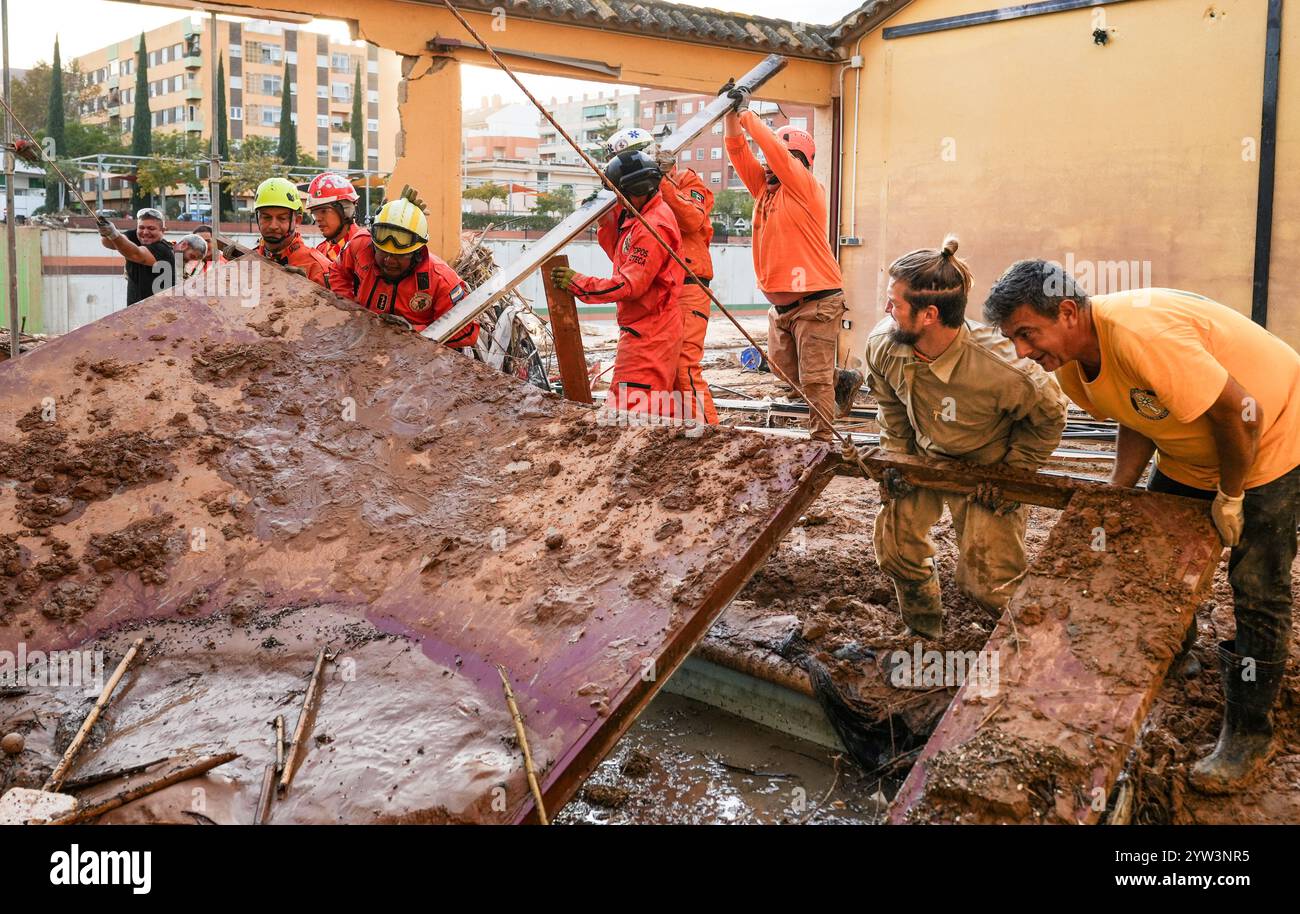 Brigada Topos Tlatelolco. First aid support and rescue team in calamity ...