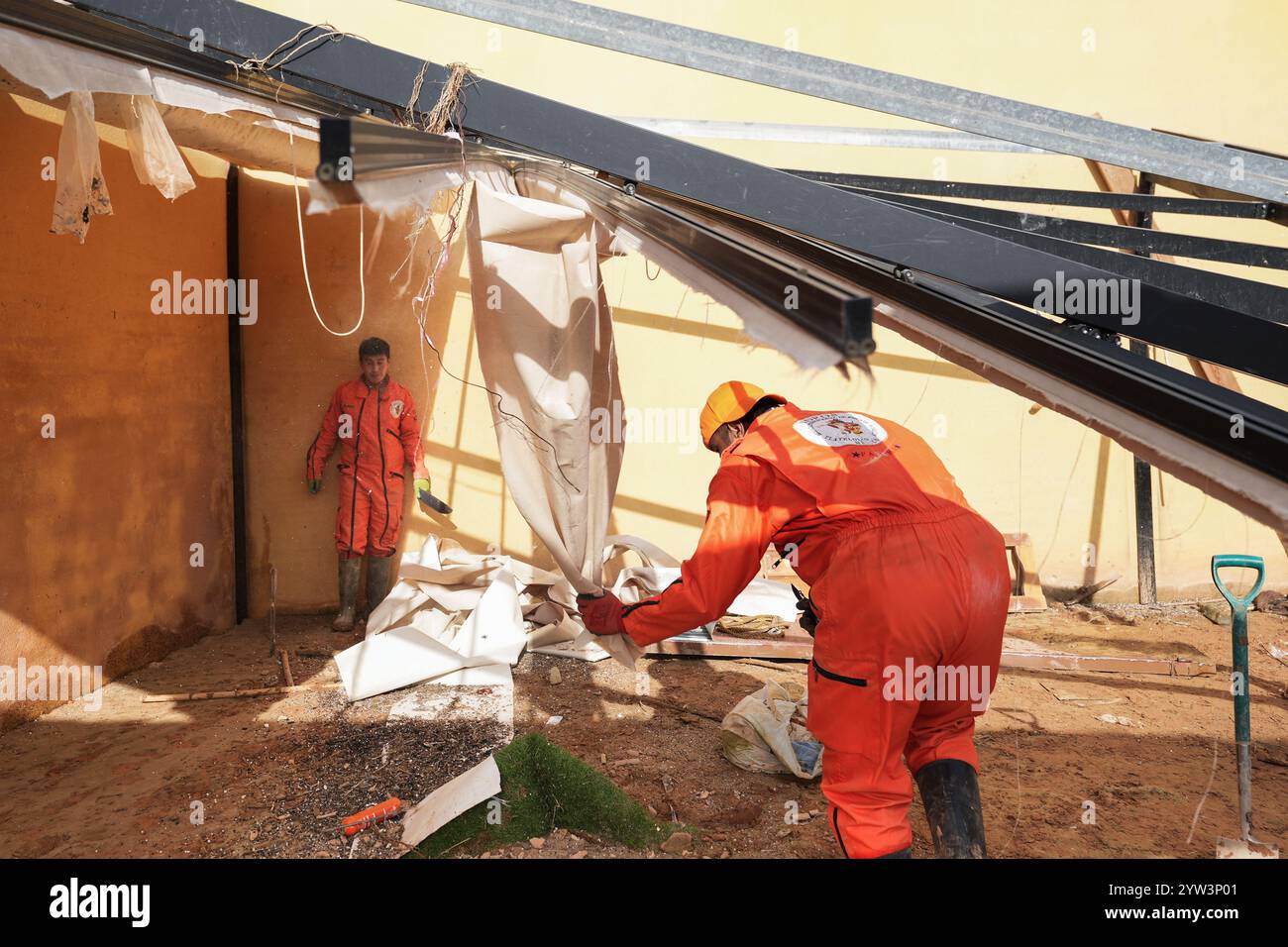 Brigada Topos Tlatelolco. First aid support and rescue team in calamity ...