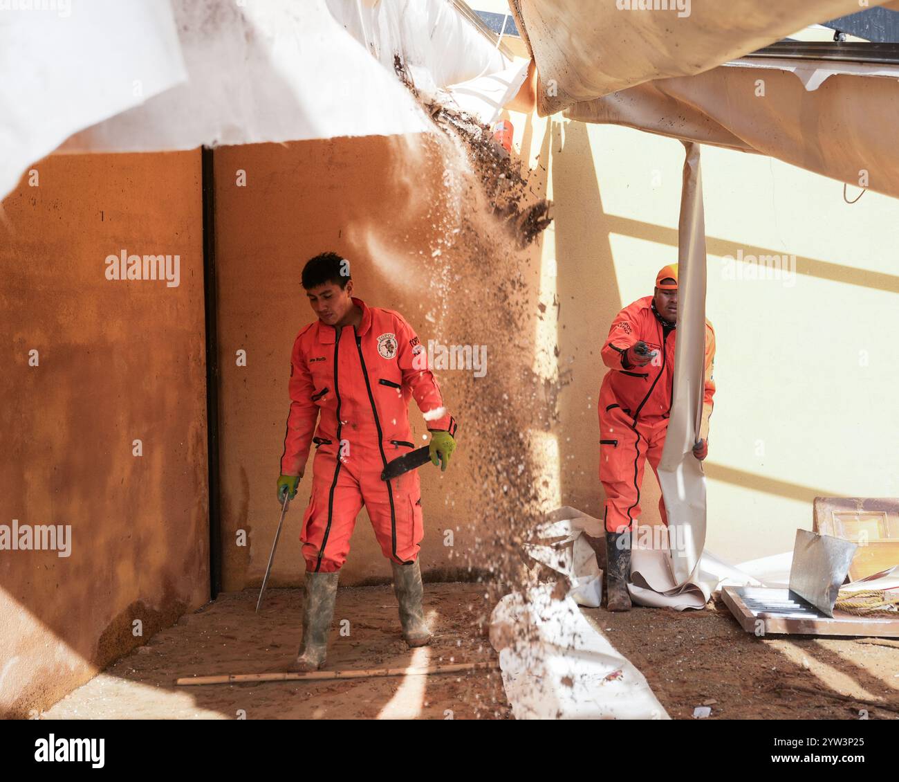 Brigada Topos Tlatelolco. First aid support and rescue team in calamity ...