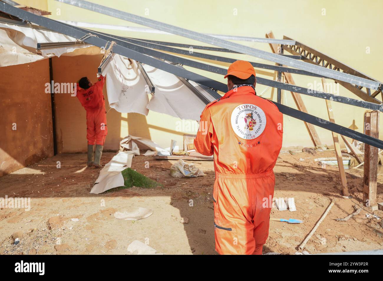 Brigada Topos Tlatelolco. First aid support and rescue team in calamity ...