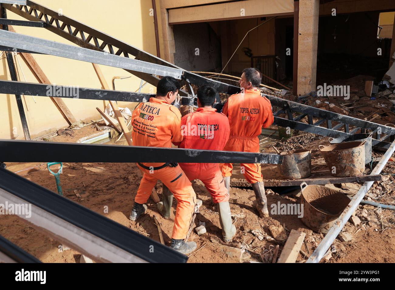 Brigada Topos Tlatelolco. First aid support and rescue team in calamity ...