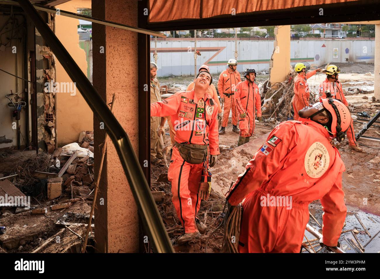 Brigada Topos Tlatelolco. First aid support and rescue team in calamity ...