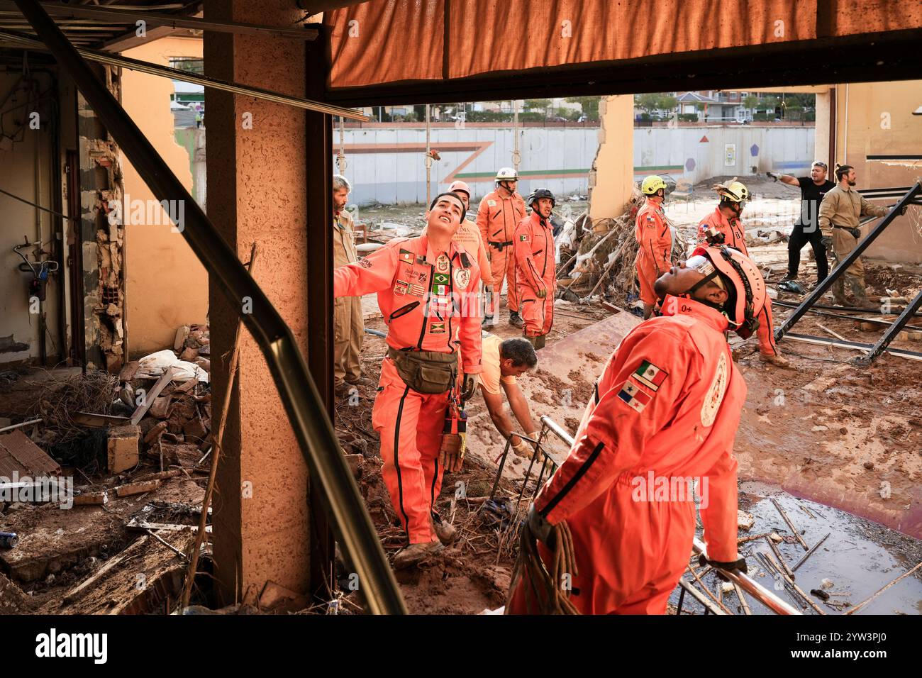 Brigada Topos Tlatelolco. First aid support and rescue team in calamity ...