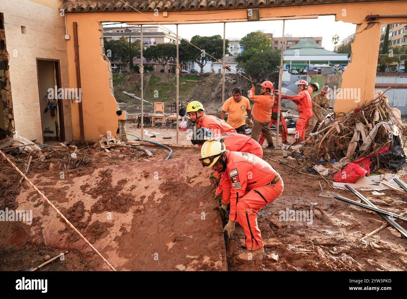 Brigada Topos Tlatelolco. First aid support and rescue team in calamity ...