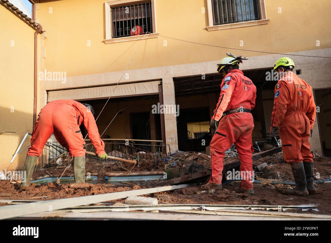 Brigada Topos Tlatelolco. First aid support and rescue team in calamity ...
