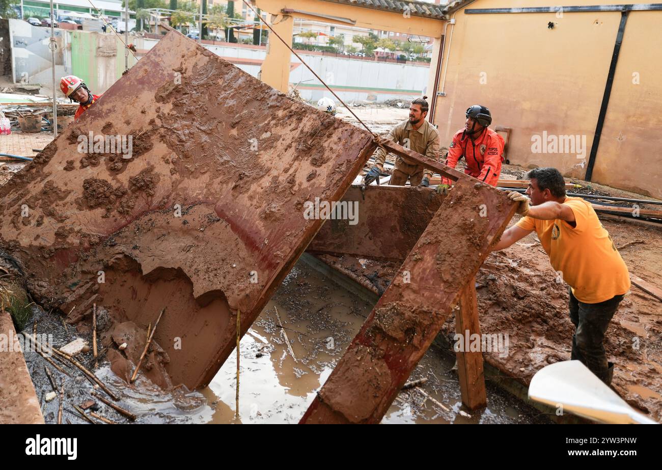 Brigada Topos Tlatelolco. First aid support and rescue team in calamity ...