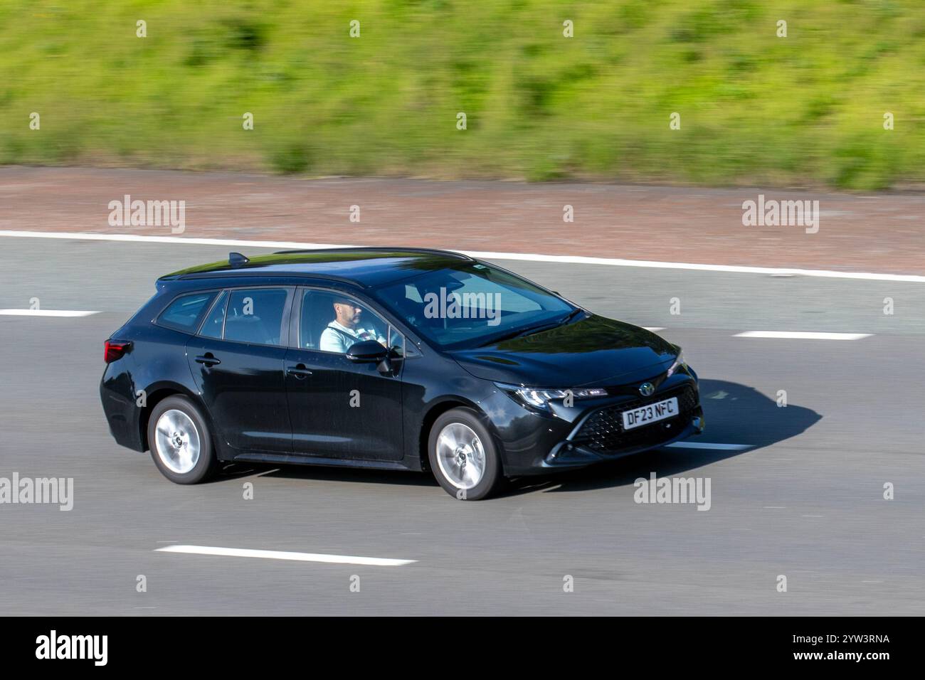 2023 Black Toyota Corolla Icon HEV CVT, 1.8-litre self-charging hybrid ...