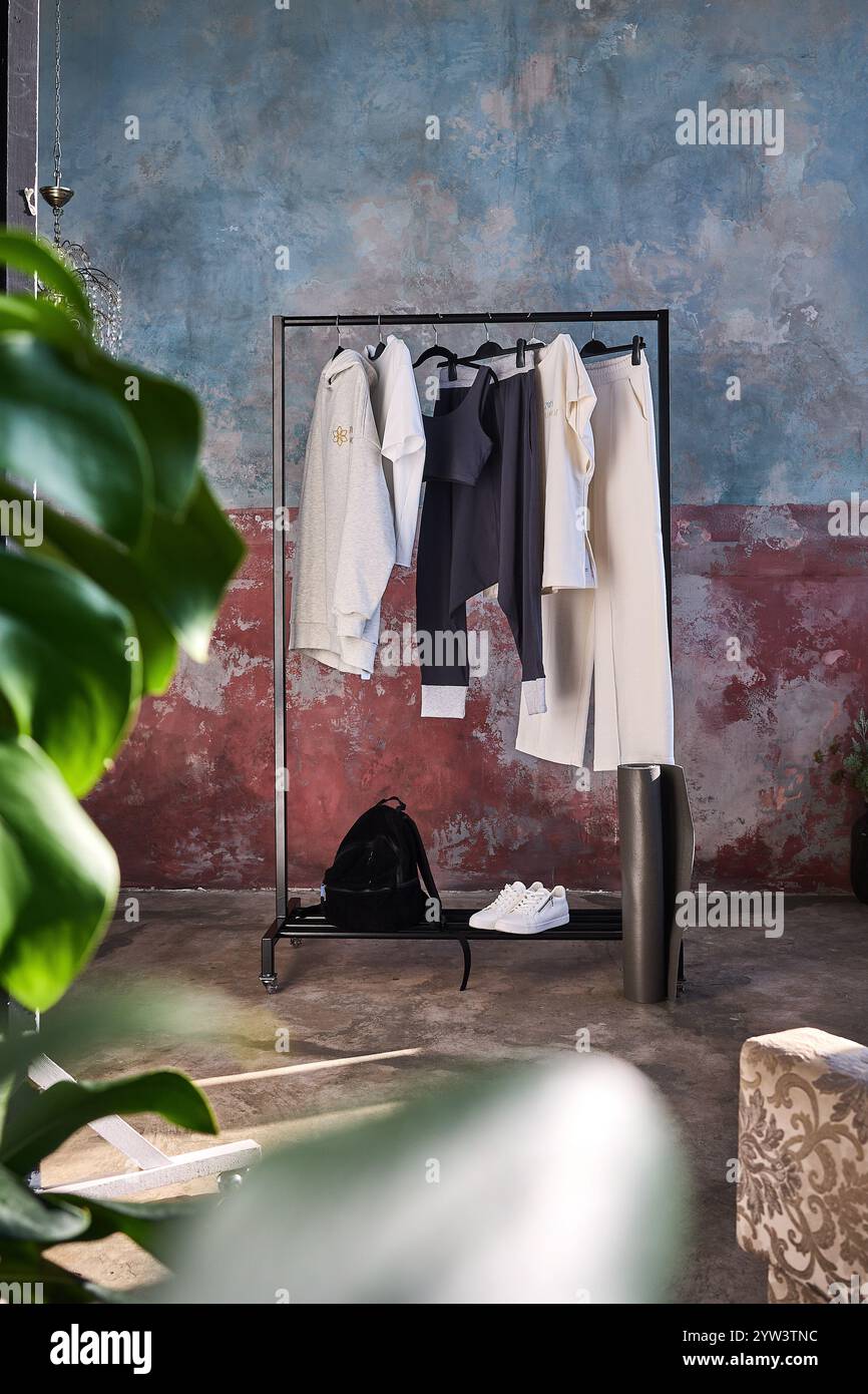 Urban essentials hi-res stock photography and images - Alamy