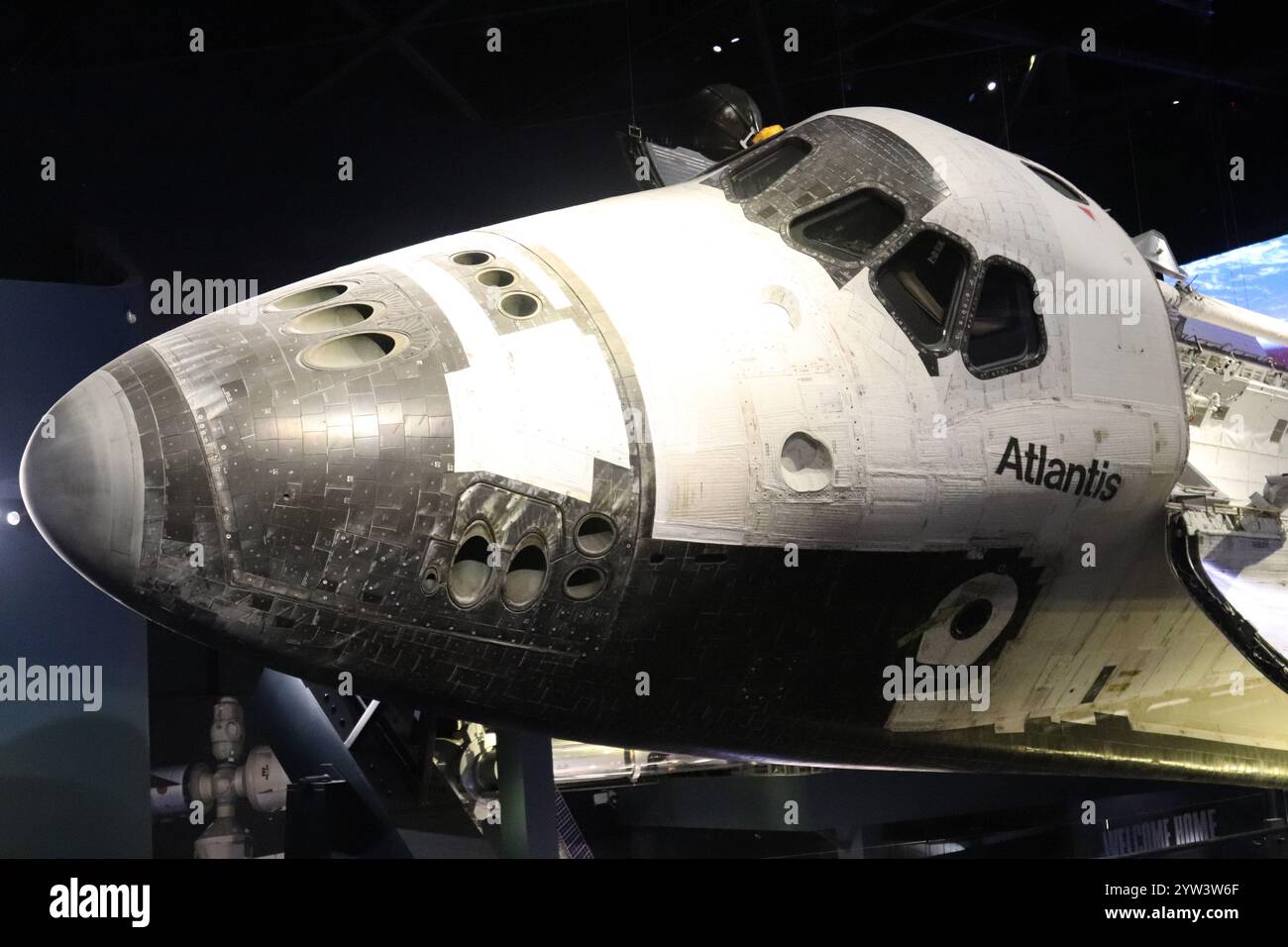 Space Shuttle Atlantis on display at the Kennedy Space Center Visitor ...