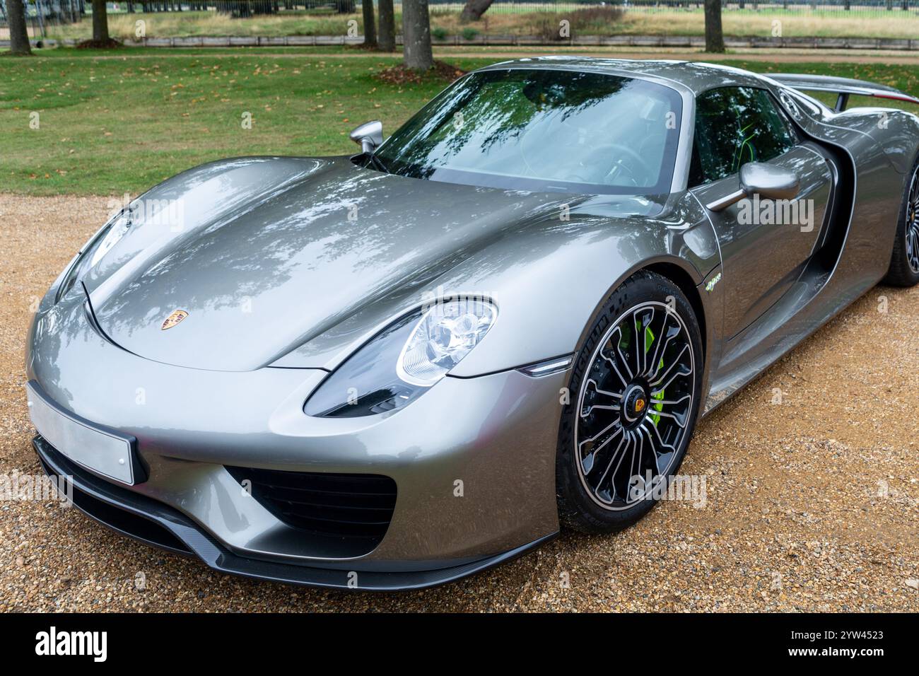 2015 Porsche 918 Spyder at the Concours of Elegance 2022, Hampton Court ...