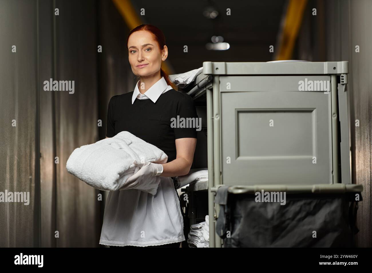 Linens cart hi-res stock photography and images - Alamy