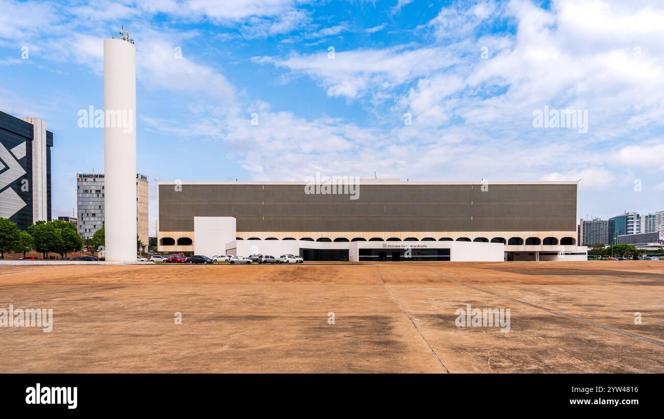 Exterior facade of National Library in Brasilia Stock Photo - Alamy
