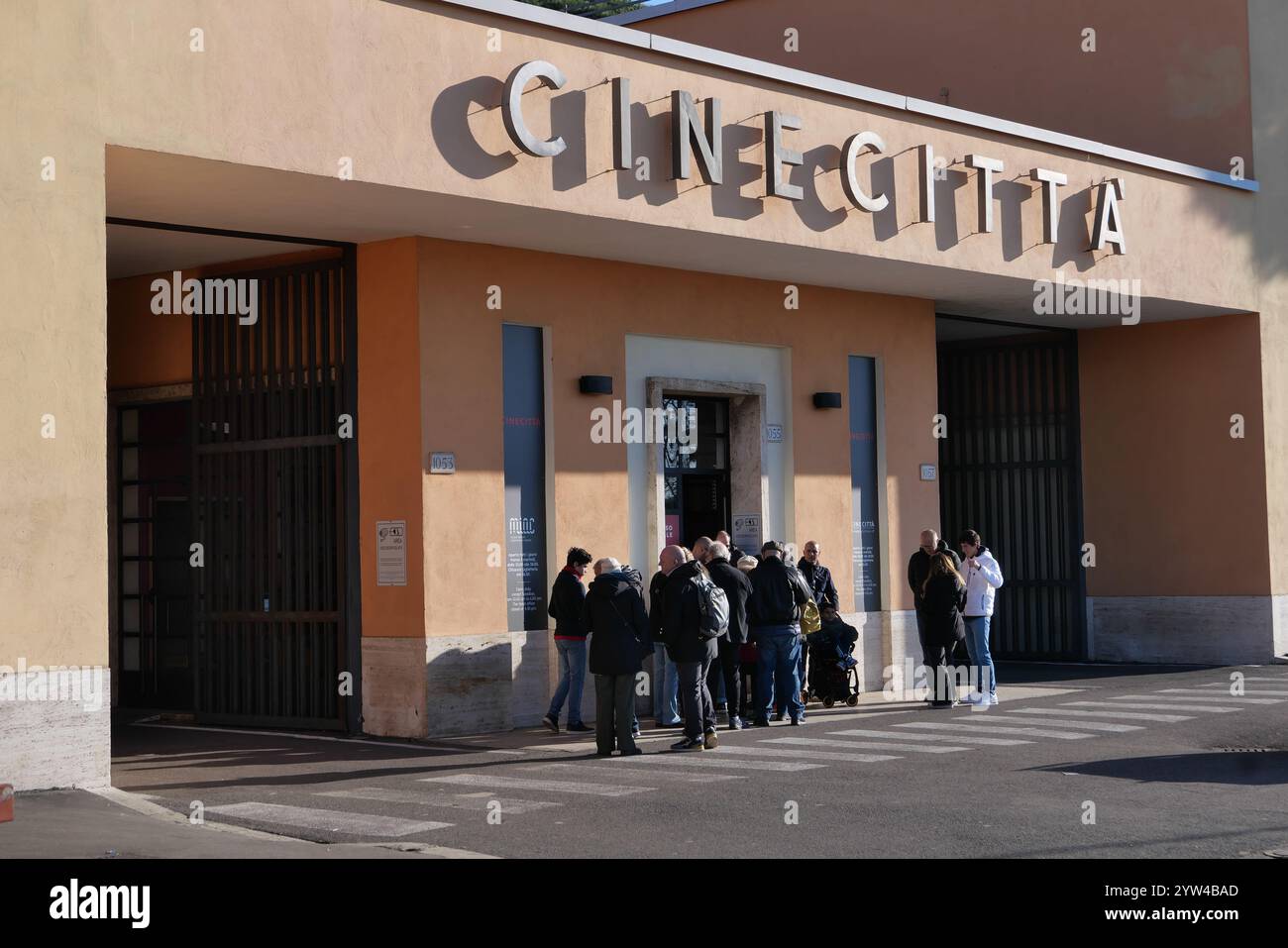 SIGN OF CINECITTA' FILM STUDIOS Stock Photo - Alamy