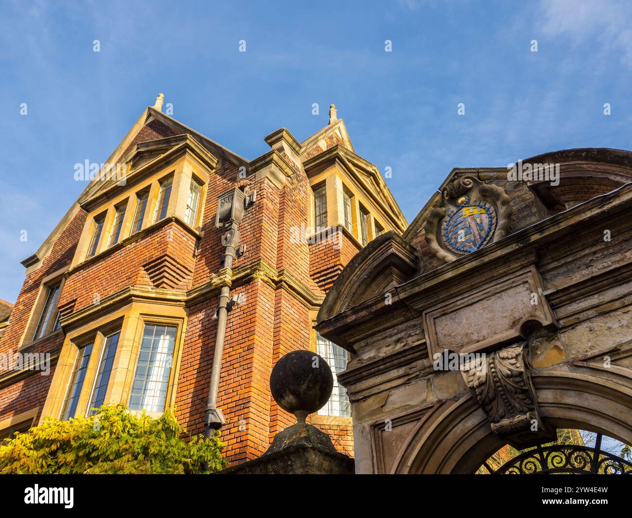 Arms of Pembroke College, Pembroke College, University of Cambridge ...
