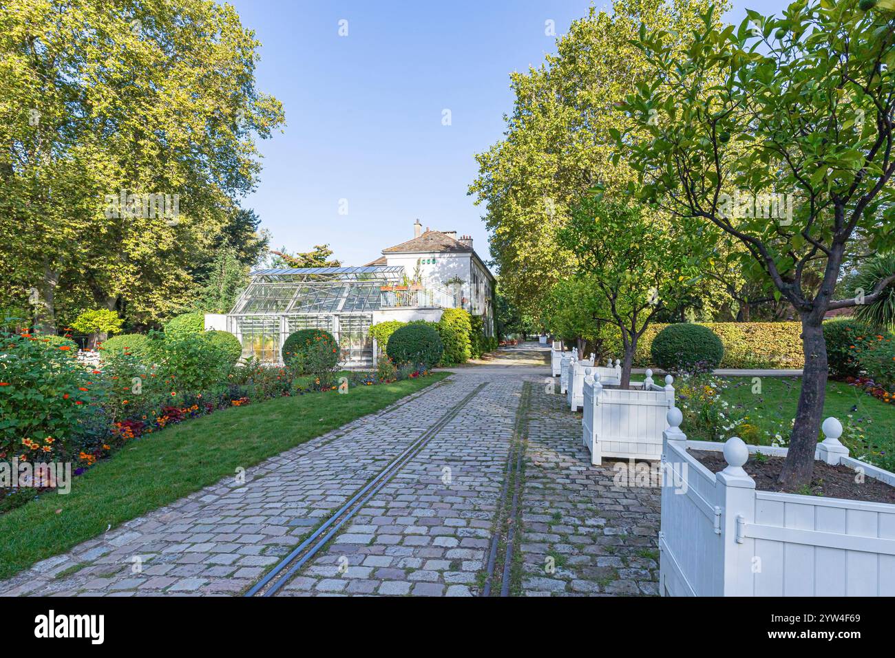 Parc de Bercy, Paris XIIth arrondissement, France Stock Photo - Alamy
