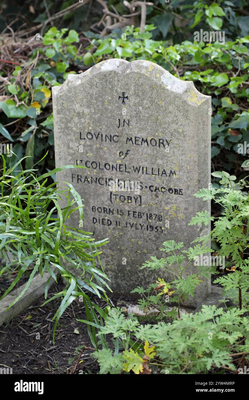 Grave of Lt Colonel William Francis Ellis in Tangiers Stock Photo - Alamy