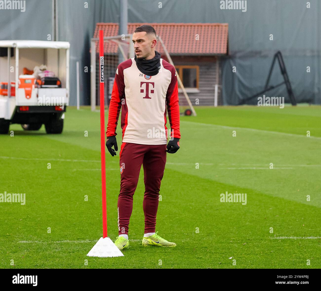 Arijon Ibrahimovic (FC Bayern Muenchen, #20), GER, Abschlusstraining ...