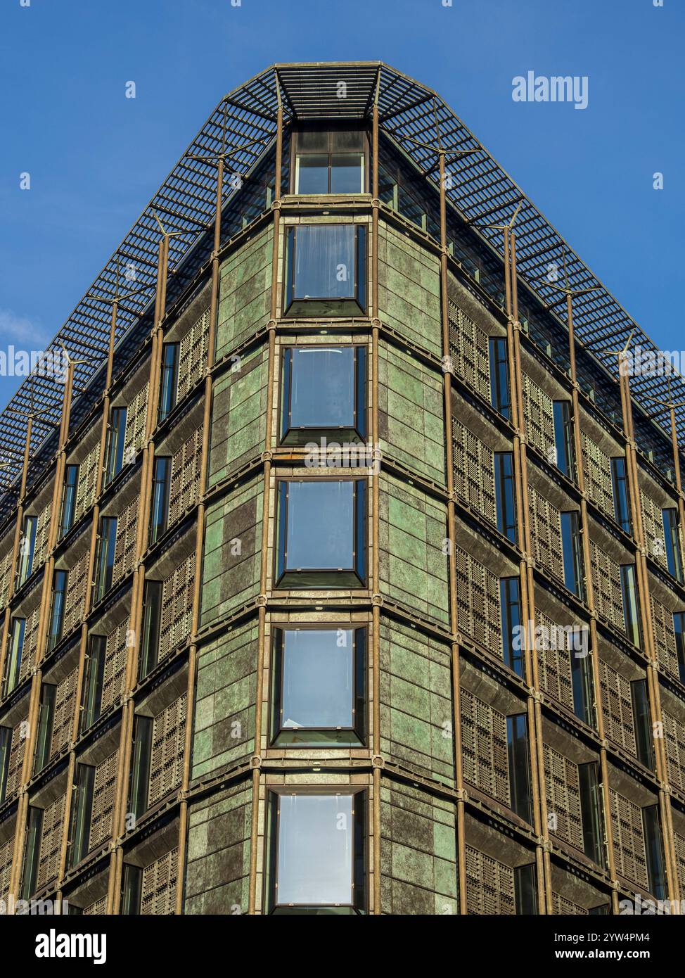 1997 99 peter foggo designed office building hi-res stock photography ...