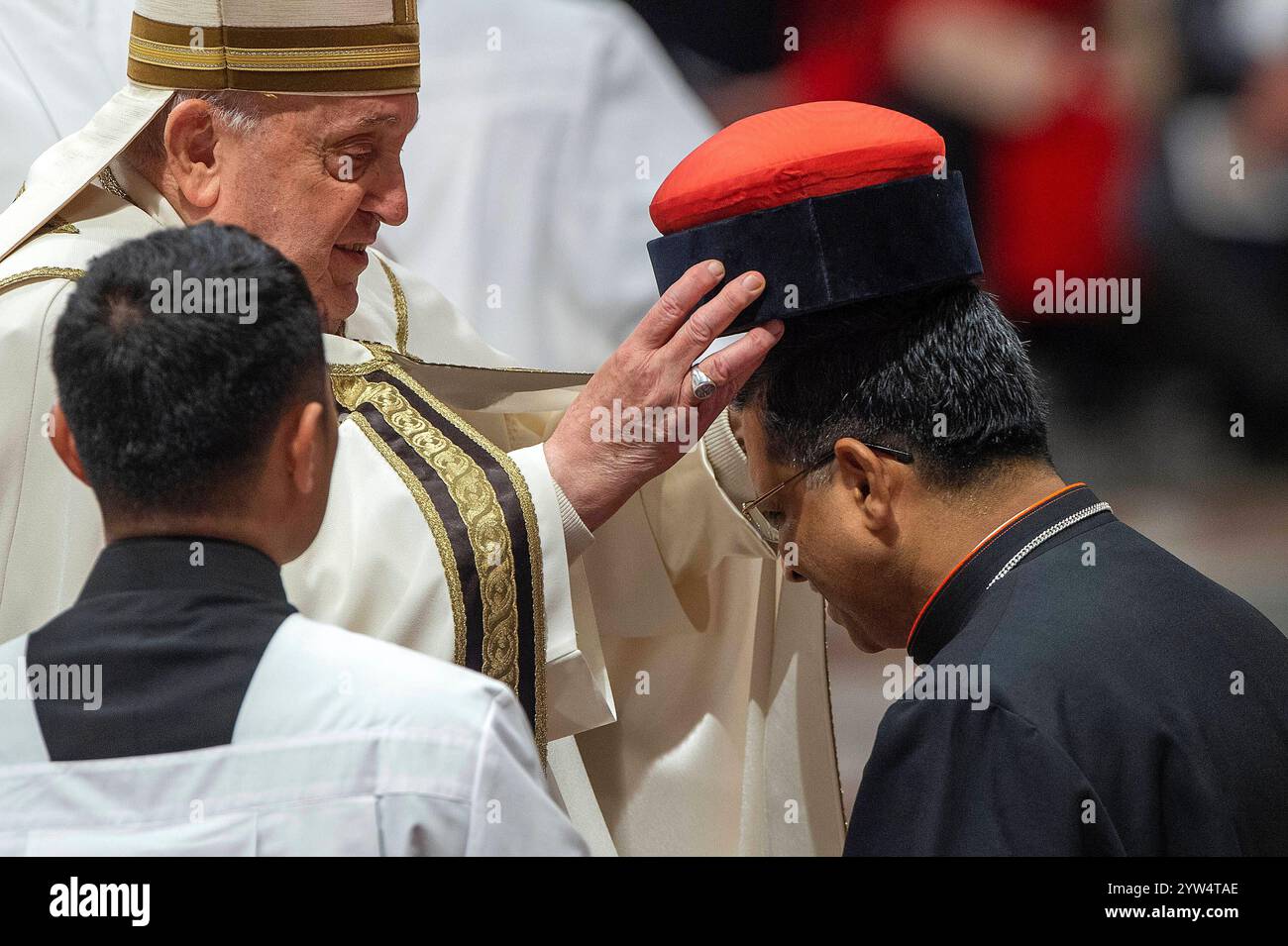 ITALY - POPE FRANCIS PRESIDES OVER A SOLEMN MASS OPENING A PUBLIC ...