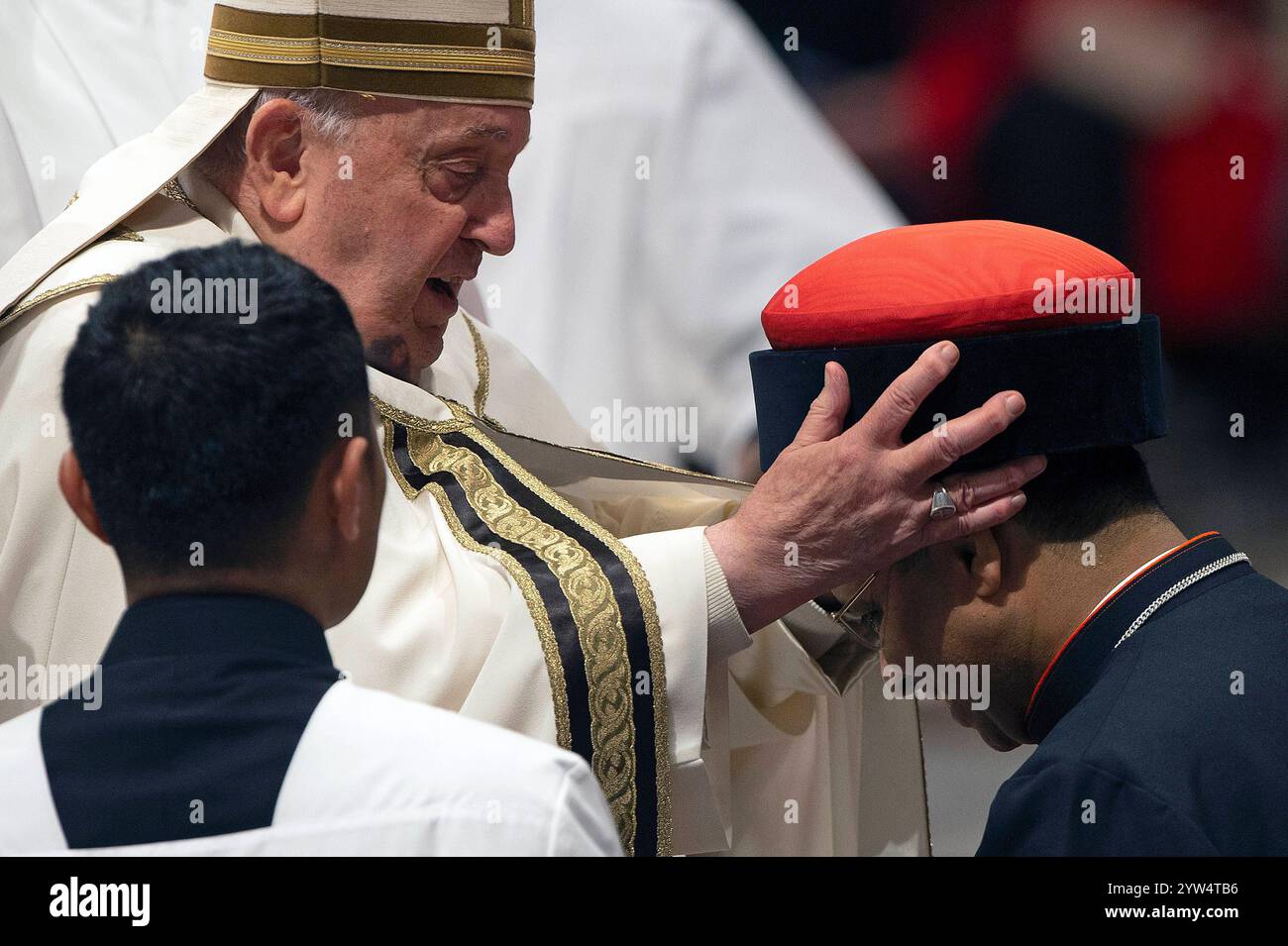 ITALY - POPE FRANCIS PRESIDES OVER A SOLEMN MASS OPENING A PUBLIC ...