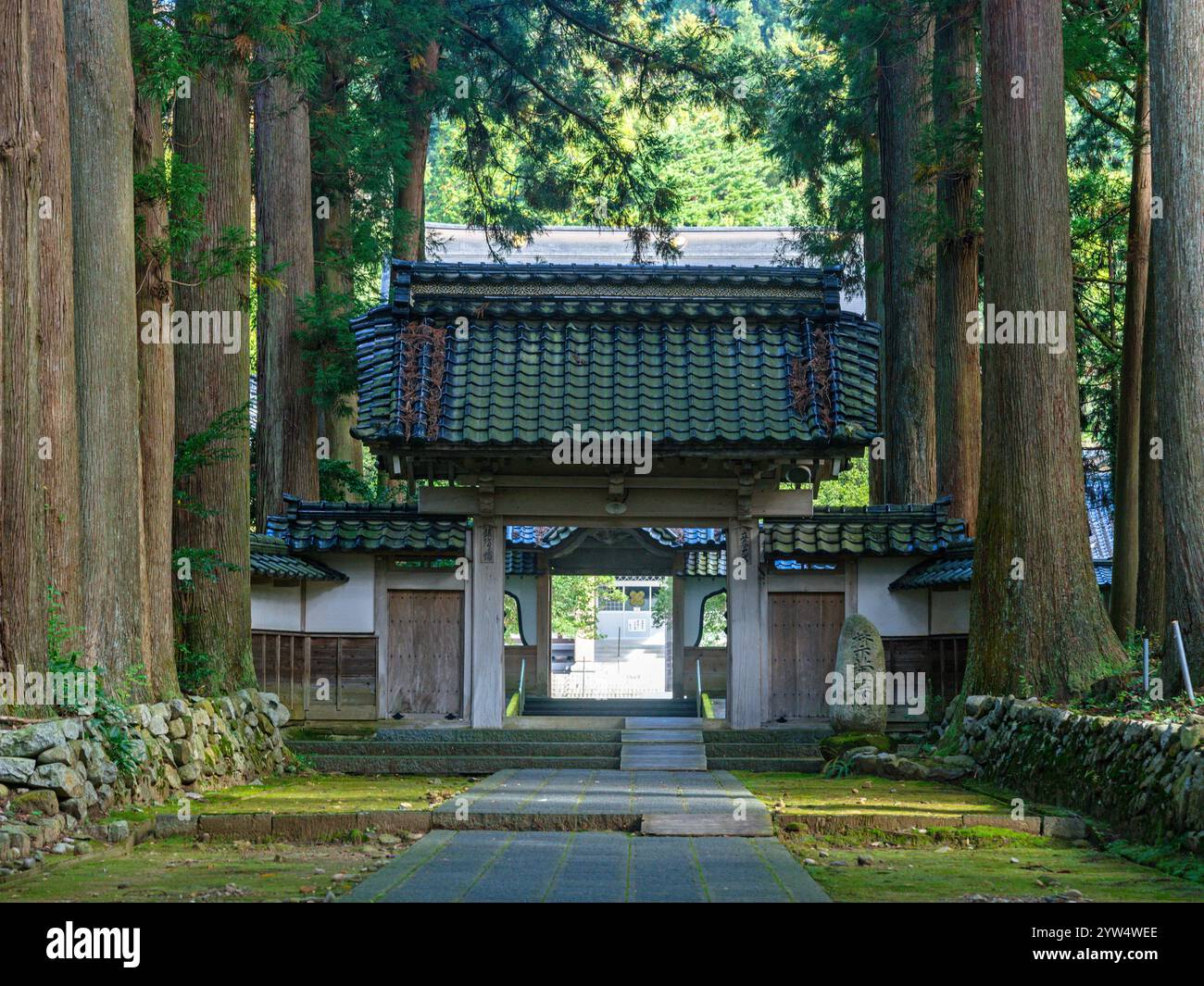 Ganmokuzan Ryusenji Temple in Kamiichi (Toyama/Japan Stock Photo - Alamy