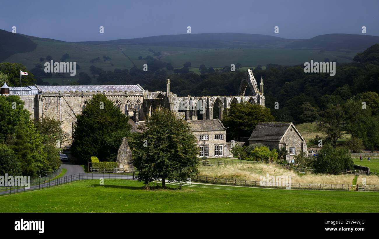 Ancient picturesque sunlit Bolton Abbey monastic ruins, Priory Church ...