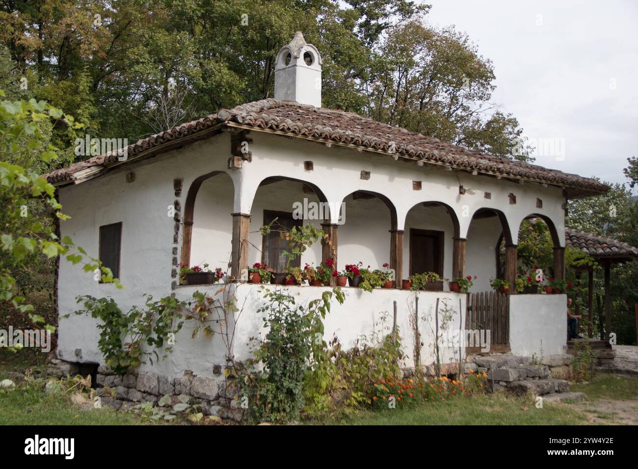 Charming countryside house surrounded by greenery Stock Photo - Alamy