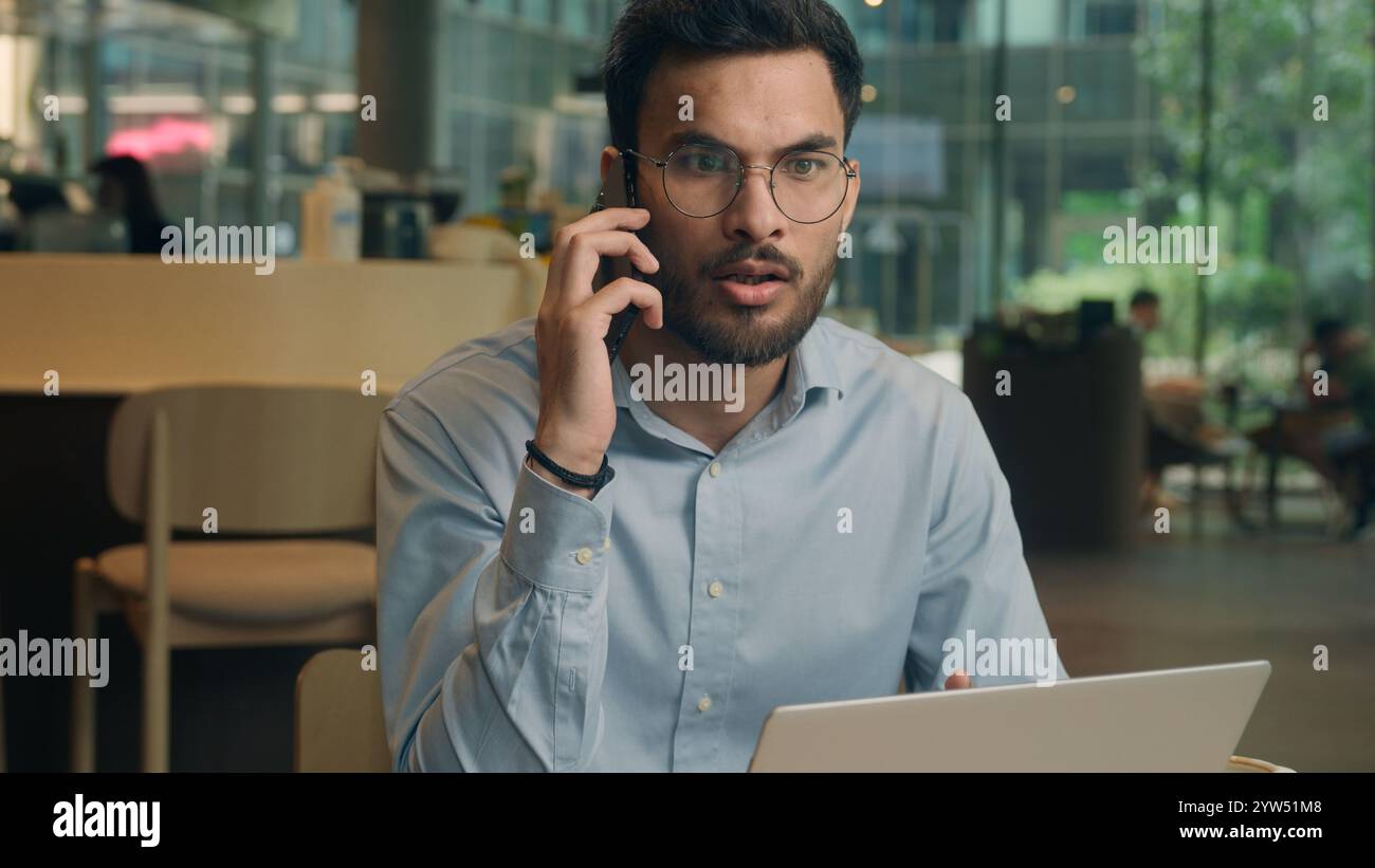 Angry manager employee restaurant hi-res stock photography and images ...